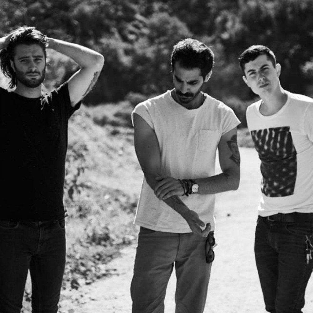 FLASHBACK FRIDAY: Elliott Smith in “Strange Parallel” – Audiofemme