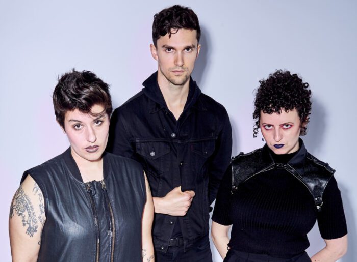 INTERVIEW: Jen Baron of Girls Rock Helps Young Women Find Their Voices ...