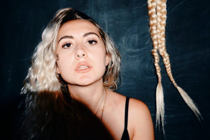 Lenii Launches Tea Sessions With Backyard “Cereal” Performance – Audiofemme