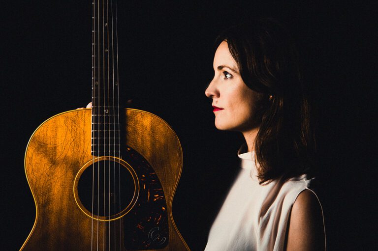 INTERVIEW: Introducing Julia Wolf – Audiofemme